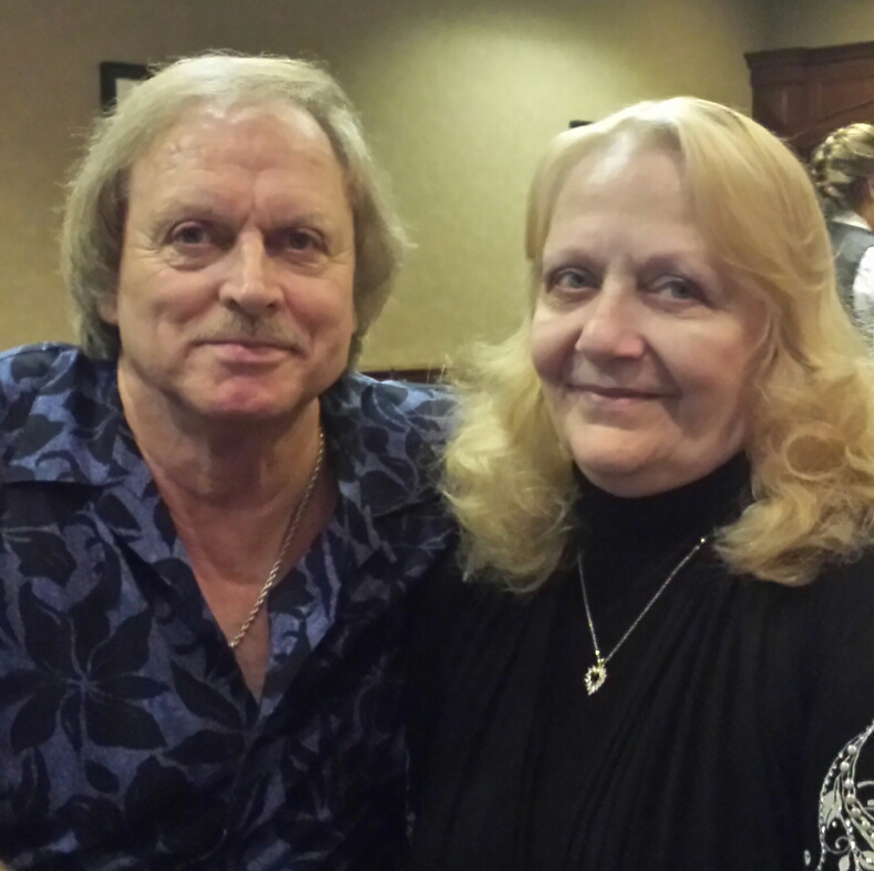 ~ Dick & Sherry Betker: Carnival Glass Showcase